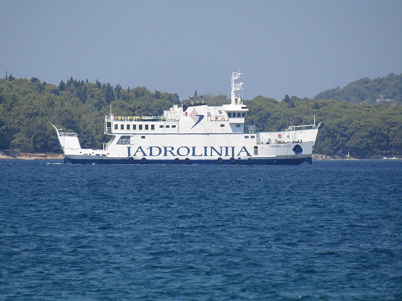 Iz Dubrovnika prema Elafitima plovit će do daljnjeg samo trajekt ...