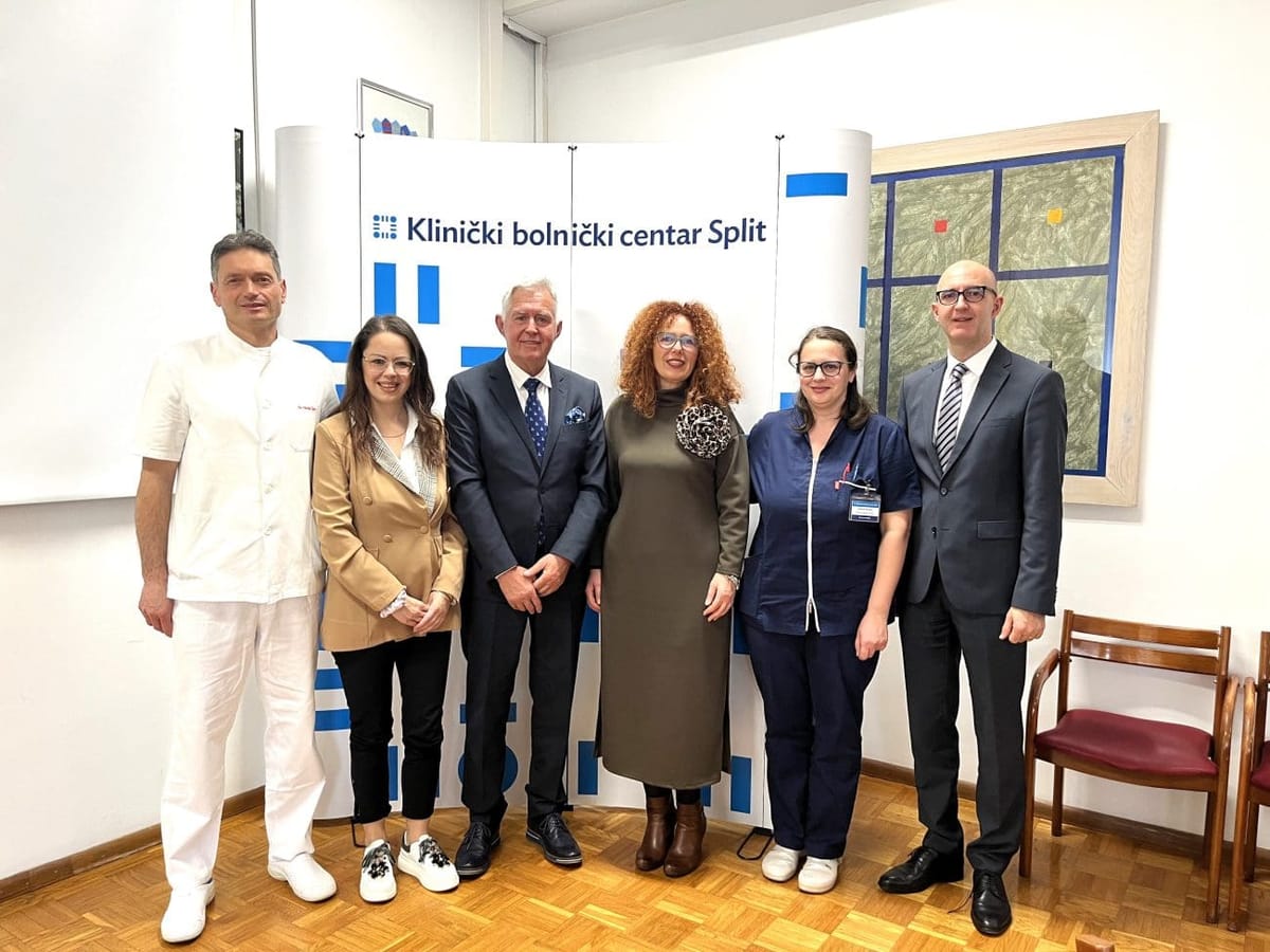 Liga protiv raka Korčula-Pelješac-Lastovo-Mljet donirala vrijednu opremu Klinici za urologiju ...