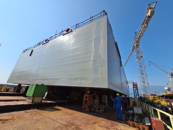 FOTO Svečano porinuće pontona za Dok 11 za Brodogradilište "Viktor Lenac"